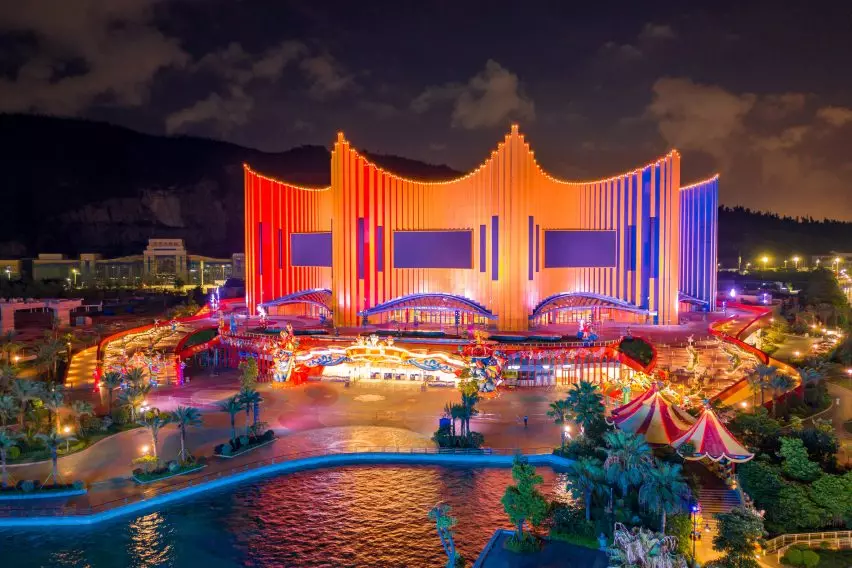 The Chimelong Theatre Stufish