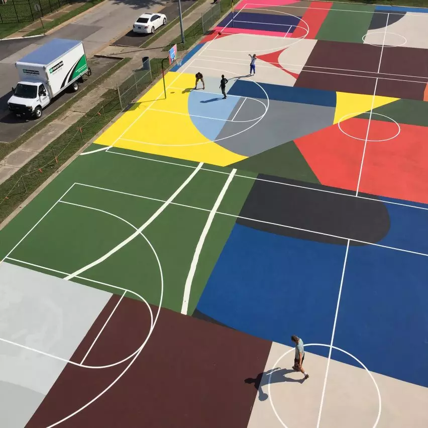 Mural sa Kinloch Park Basketball Courts ni William LaChance