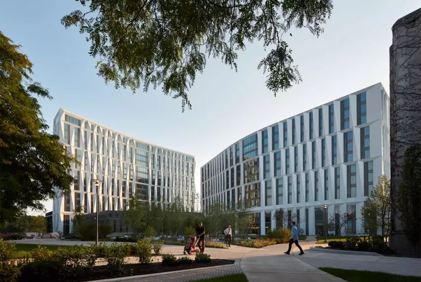 university-of-chicago-campus-north-residential-commons_studio-geng-architects_tom-harris-photography_dezeen_2364_col_2