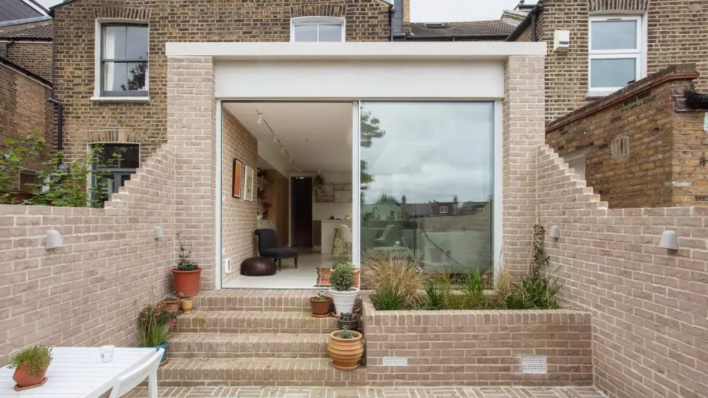 Delve Architects ajoute une galerie d'art miniature à la maison du sud de Londres