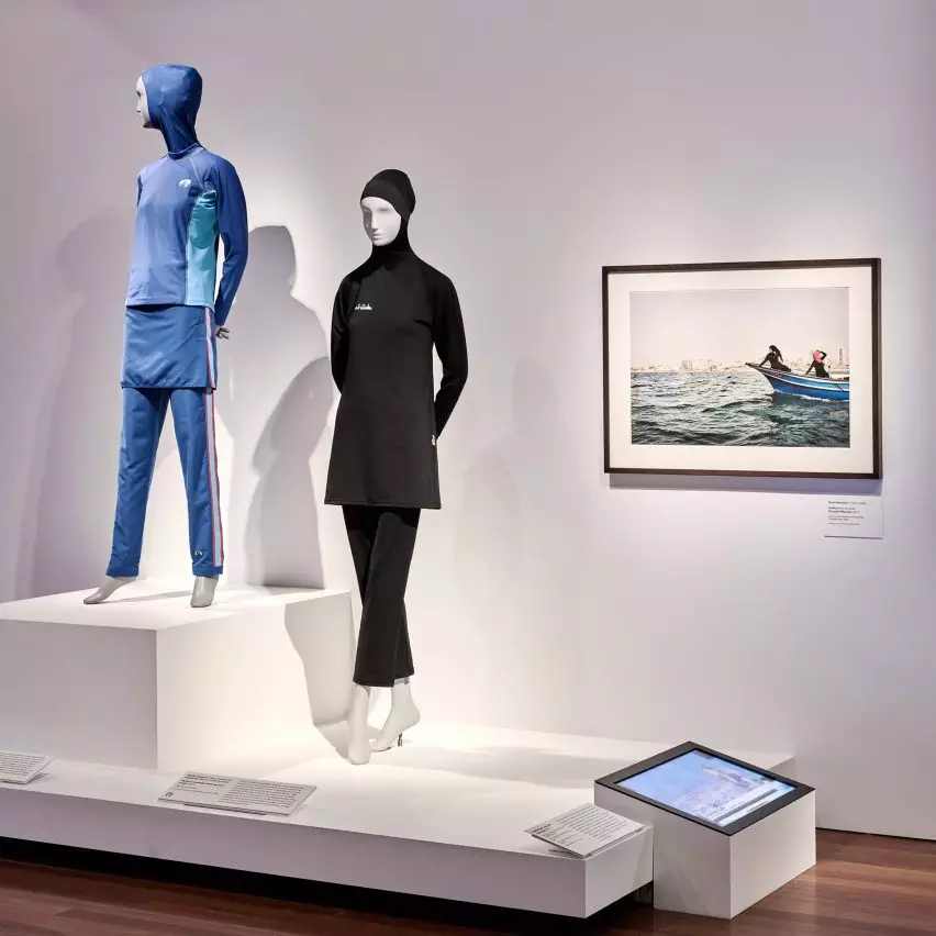 Fashion Muslim Contemporary ao amin'ny de Young Museum