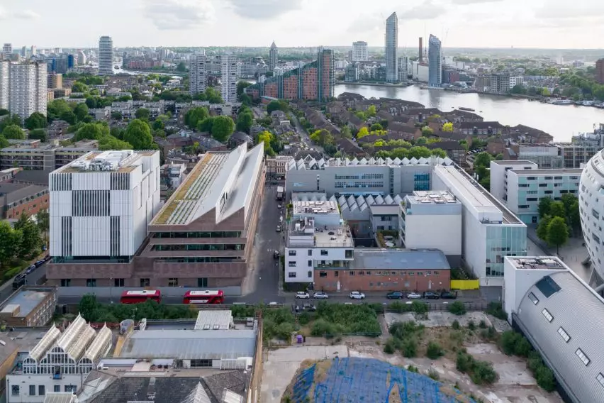 Vista aérea do campus de RCA en Battersea
