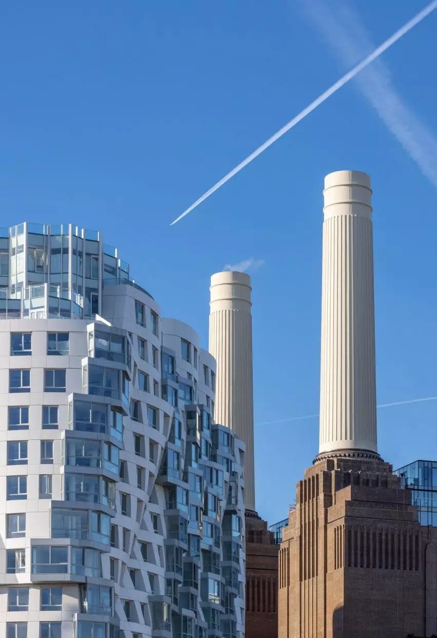 ที่อยู่อาศัยสีขาวใน Battersea โดย Frank Gehry