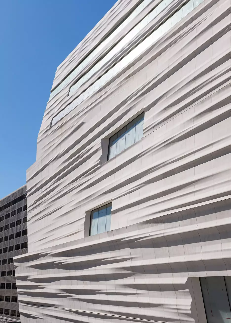 sfmoma-snohetta-ثقافتي-عجائب گھر-سان-فرانسسڪو-تعميرات-بوم-آرڪيٽيڪچر-خبر-آمريڪا-iwan-baan_dezeen_936_23