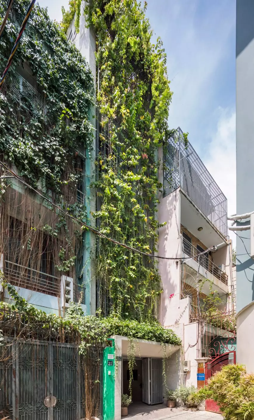 Casa de respiración de VTN Architects en Vietnam