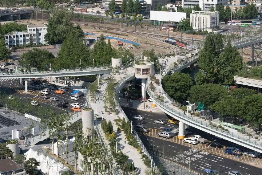 MVRDV đã biến một con đường cao tốc cũ thành một khu vườn đô thị dài hàng km ở Seoul