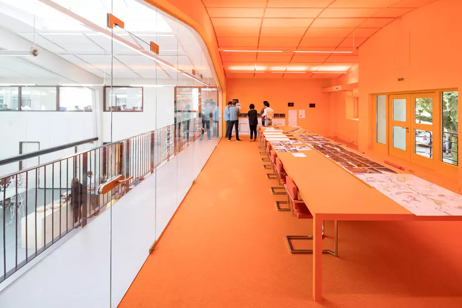 mvrdv-Büro-Architektur-Interieur-Selbst-entworf-Atelier-Rotterdam-Hausraum-Faarf-_dezeen_936_0