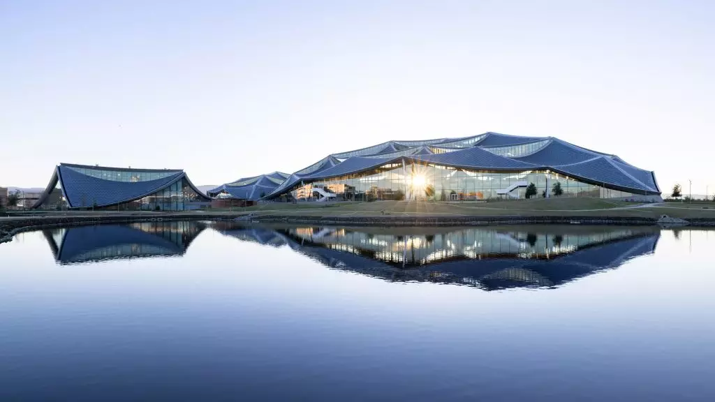 BIG un Heatherwick pabeidz Google pilsētiņu Silīcija ielejā