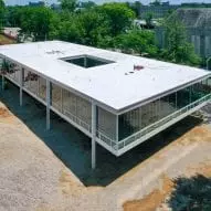 Bâtiment Mies van der Rohe à l'Université de l'Indiana