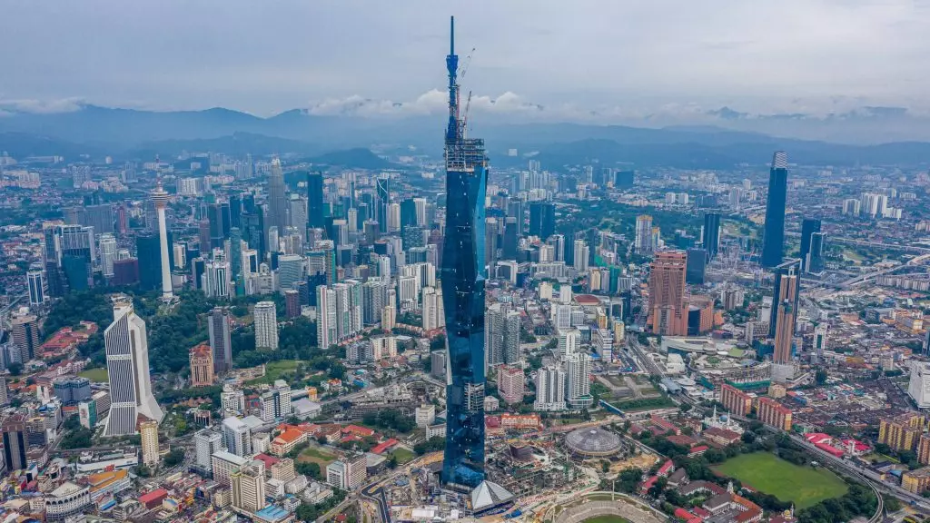 Ο δεύτερος ψηλότερος ουρανοξύστης στον κόσμο Merdeka 118 βρίσκεται στην κορυφή της Μαλαισίας