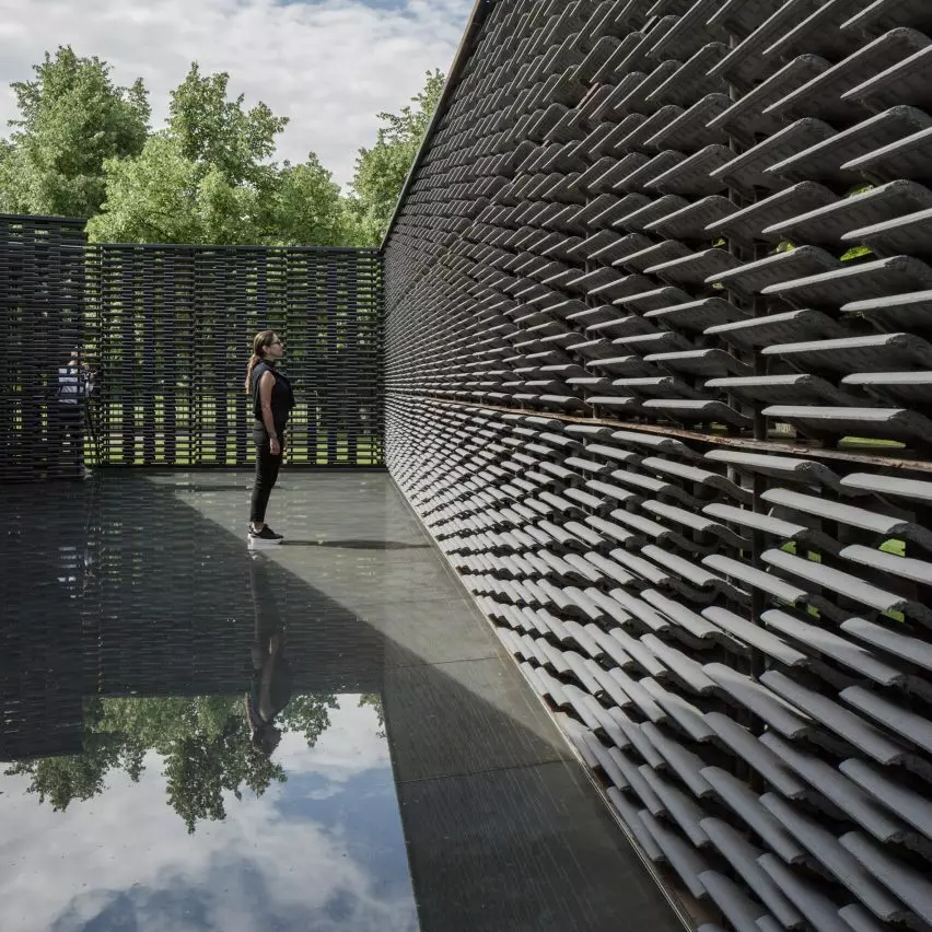 Serpentine Pavilion 2018 wolemba Frida Escobedo