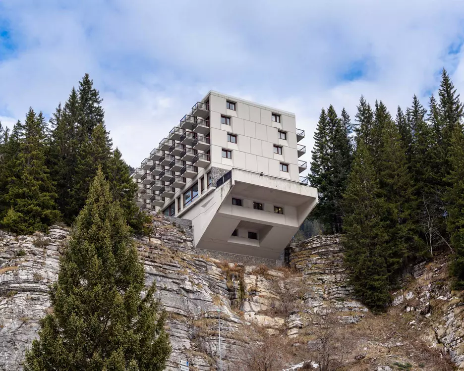 Malo otchedwa Brutalist ski resort ku Flaine, France ndi Alastair Philip Wiper