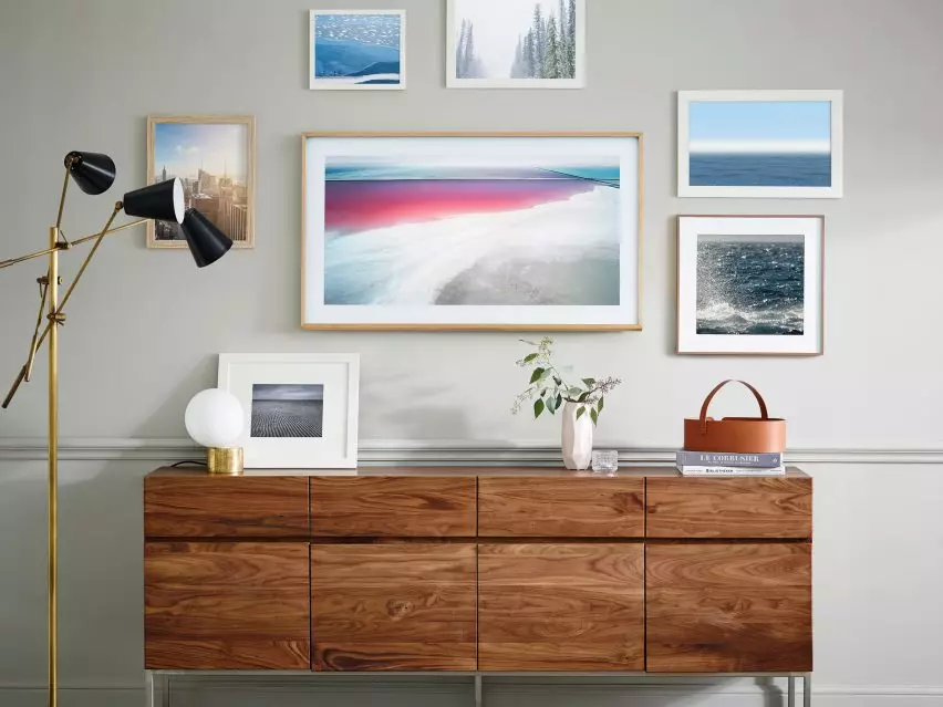 Yves Béhar izstrādā Samsung televizoru tā, lai tas izskatītos kā ierāmēts mākslas darbs 20219_2