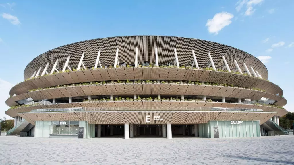 Stadiwm Genedlaethol Kengo Kuma yw canolbwynt Gemau Olympaidd Tokyo