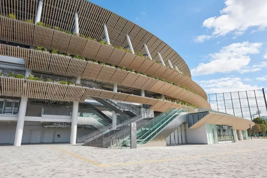 Stadion z drewnianą okładziną