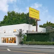 Надворешноста на првата продавница на Dries Van Noten во САД во Лос Анџелес