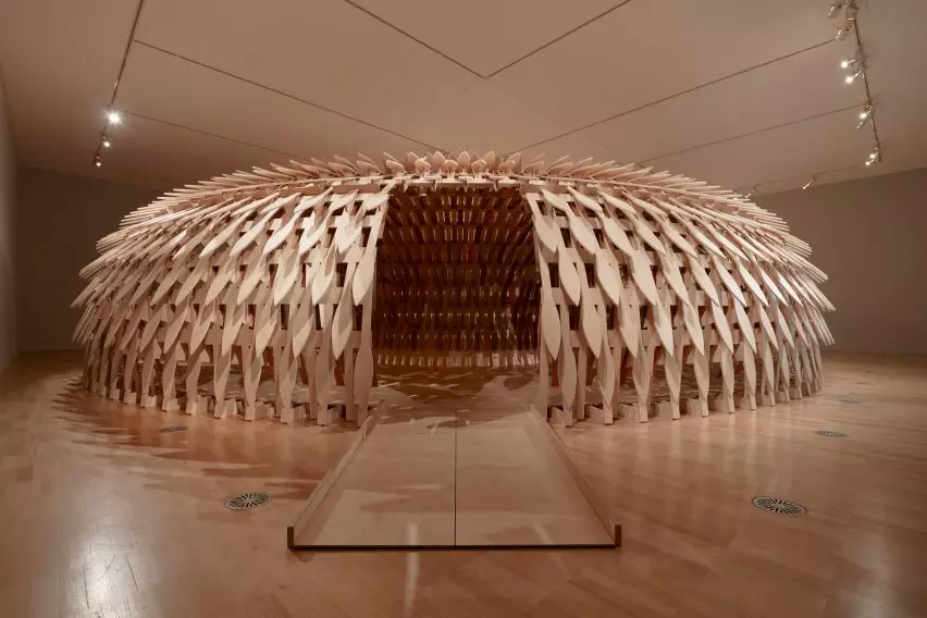 Kengo Kuma နှင့် Geoff Nees တို့၏ ရုက္ခဗေဒ Pavilion ရှေ့