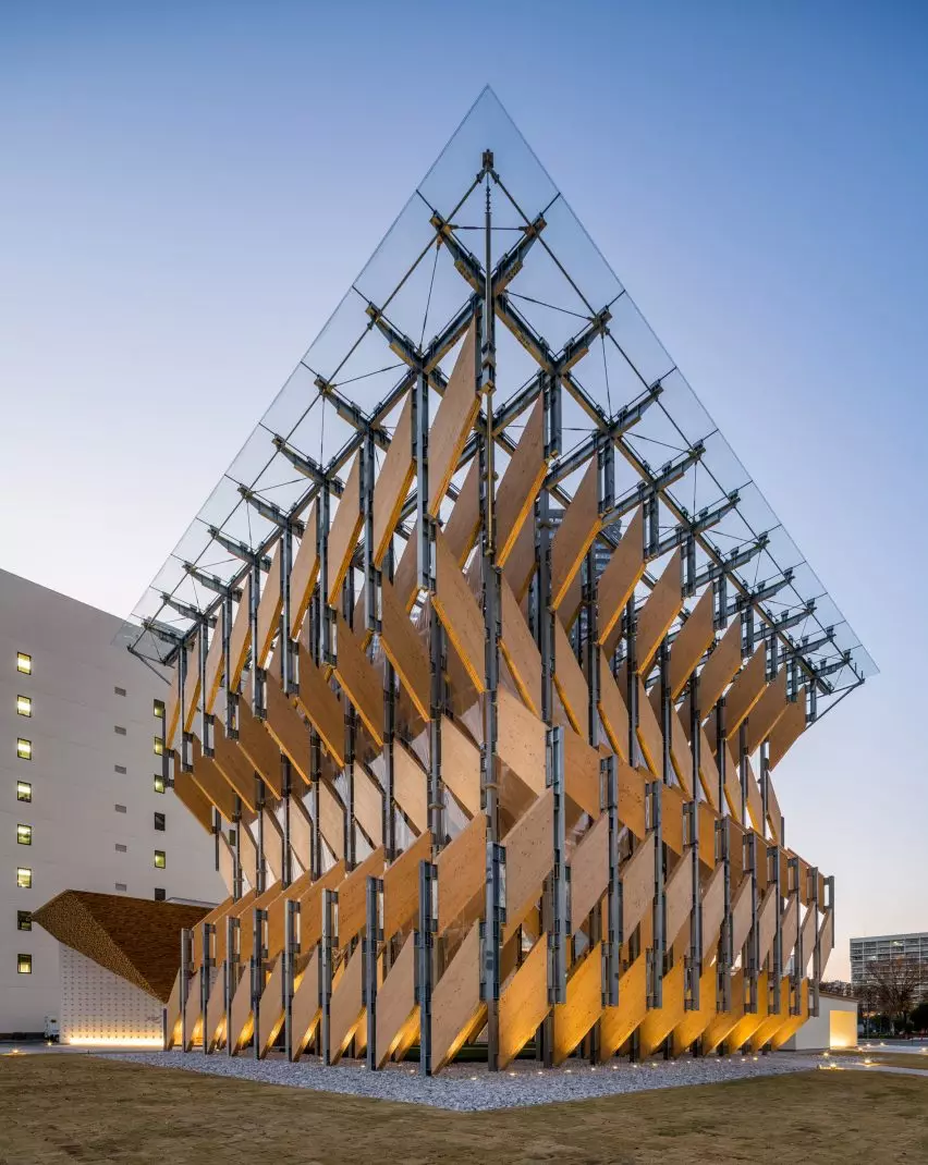 Exterieur des CLT Park Harumi von Kengo Kuma in Tokio, Japan