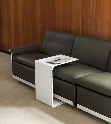 Vitsœ relanza a mesa auxiliar 621 de Dieter Rams