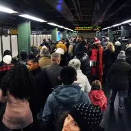 Gare metro any New York feno olona