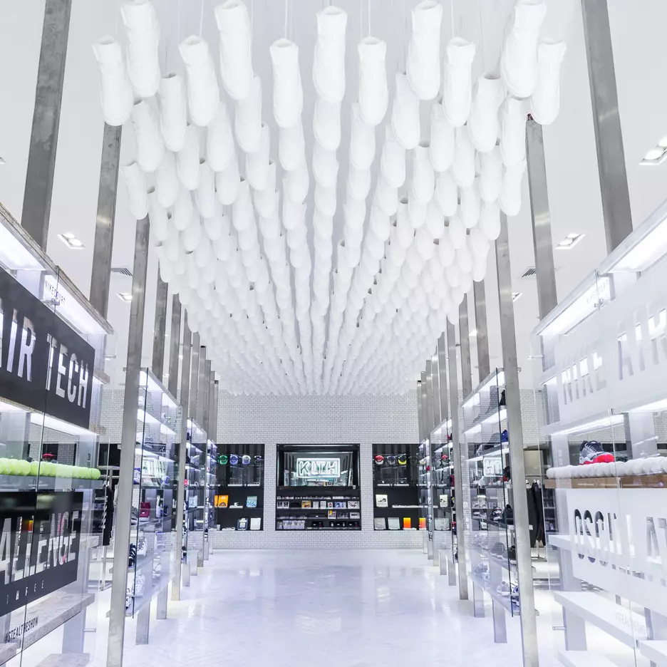 Kith flagship ໂດຍ Snarkitecture