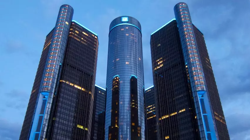 Detroit GM Renaissance Center, Жон Портман