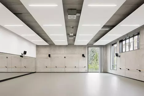 Ballett am Rhein door GMP Arkitekten