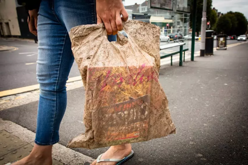 Biologiskt nedbrytbara plastpåsar fortfarande användbara efter tre år har forskare upptäckt 21792_2