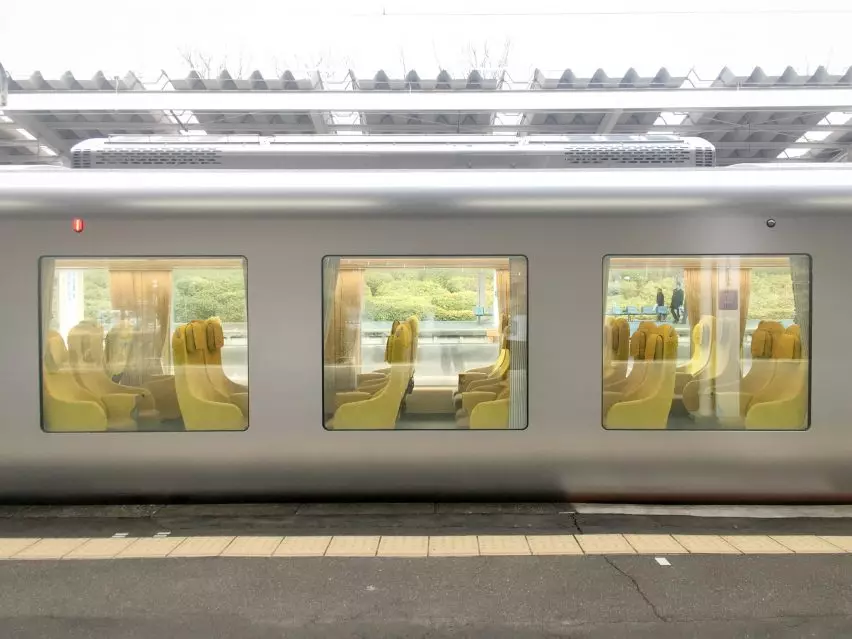 Laview train 妹島和世