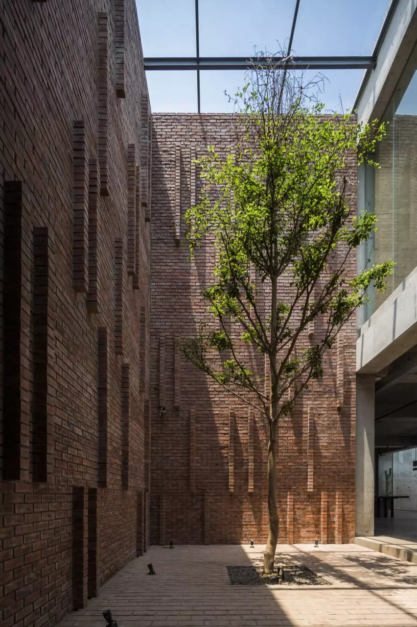 Star Engineers Factory and Administrative Building, Hanoi, Vietnam, per Studio_VDGA