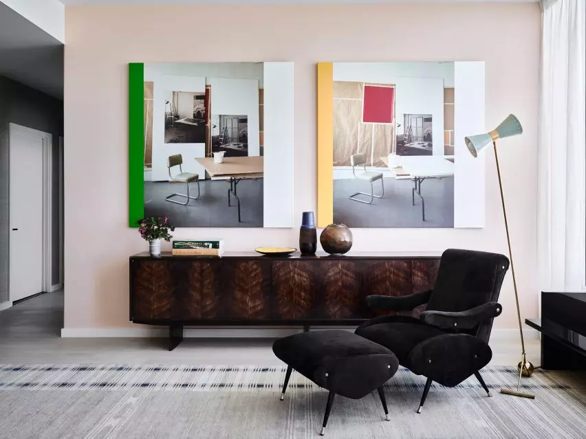 Obývací pokoj penthouse výstavy v San Franciscu od Gabriel & Guillaume