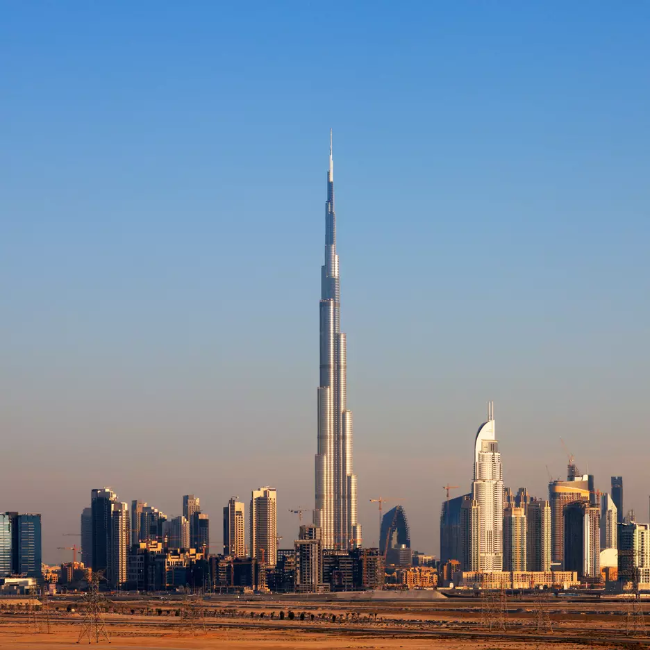 Burj Khalifa eftir Adrian Smith + Gordon Gill arkitektúr