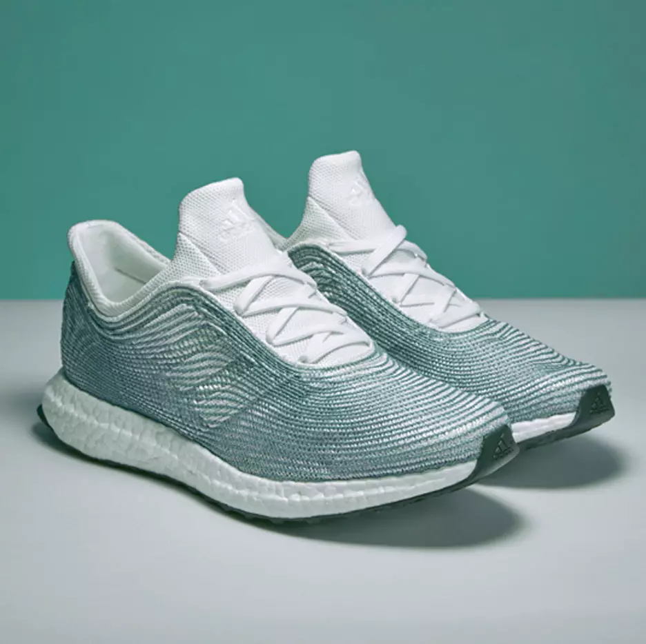 Adidas và Parley for the Ocean thiết kế huấn luyện viên nhựa đại dương