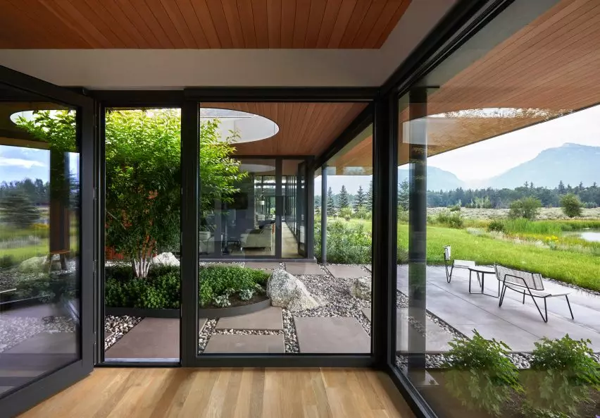 CLB Architects Japanese Home Wyoming Courtyard Windows