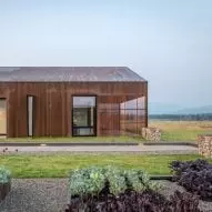 Dogtrot Residence ໃນ Jackson Hole, Wyoming ໂດຍ Carney Logan Burke