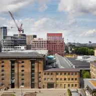 Facebook-ga London HQ waxa uu ku dhaw yahay dhamaystirka shuruudaha si loo abuuro xafiis cusub oo ay weheliyaan Google-ka ee King Cross.