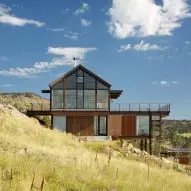 Carney Logan Burke conçoit une cabane pour la montagne du Wyoming ravagée par le feu 2351_10