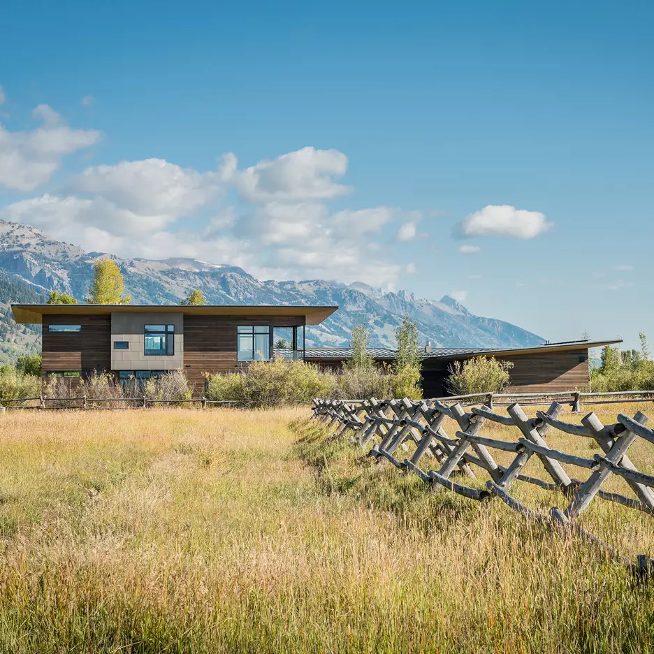 Carney Logan Burke wyomingi szállása a Teton-hegységre néz