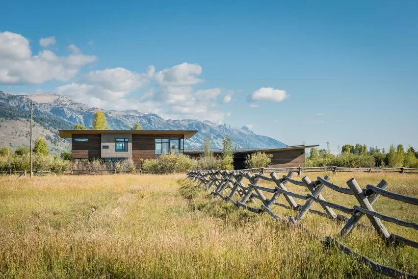 Carney Logan Burke မှ Shoshone Residence