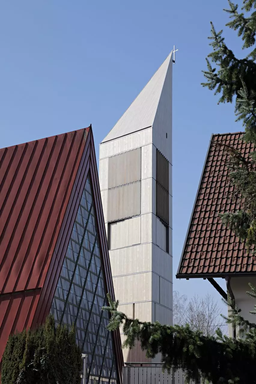 Menara gereja St Georg di Bleibach, Black Forest oleh Architektur3