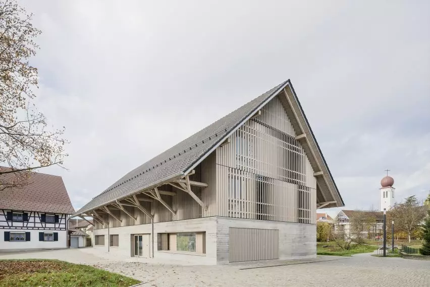 Llyfrgell Kressbronn gan Steimle Architekten