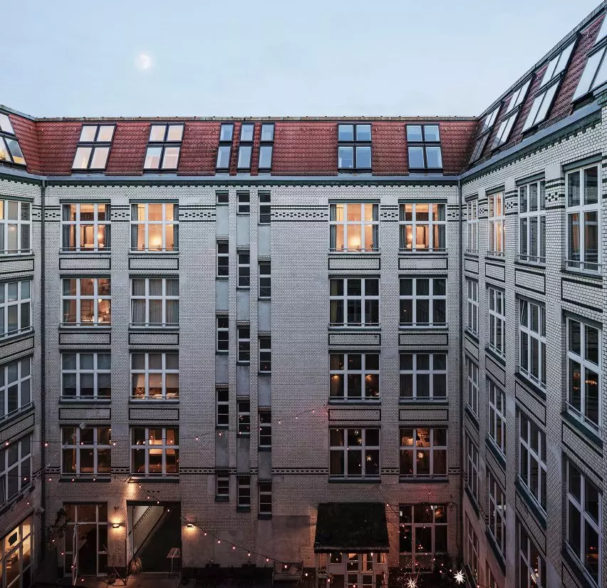 Εσωτερικοί χώροι του ξενοδοχείου Michelberger στο Βερολίνο