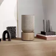 Katman, Bang & Olufsen için ince Beosound Emerge kitaplık hoparlörü oluşturur 2377_3