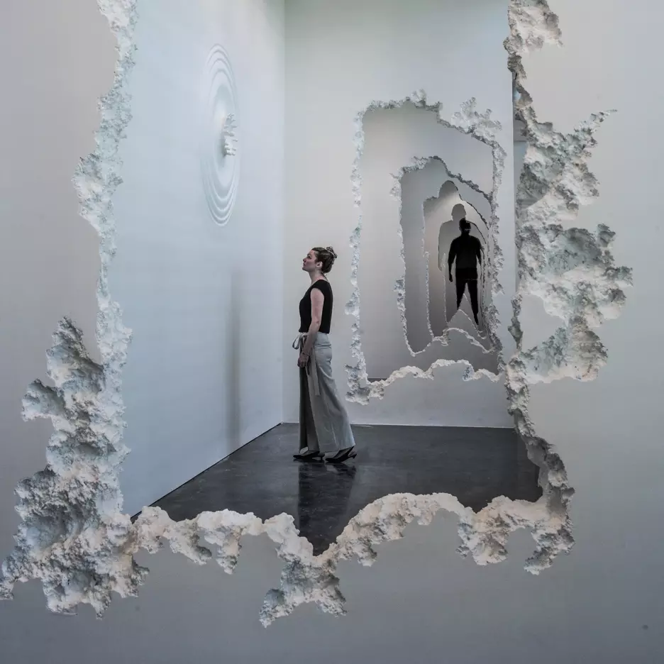 The Future Was Then ງານວາງສະແດງໂດຍ Daniel Arsham ທີ່ພິພິທະພັນສິລະປະ SCAD ໃນ Savannah, Georgia, ສະຫະລັດ