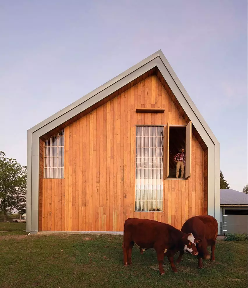 Swallowfield Barn oo uu qoray Motiv Architects