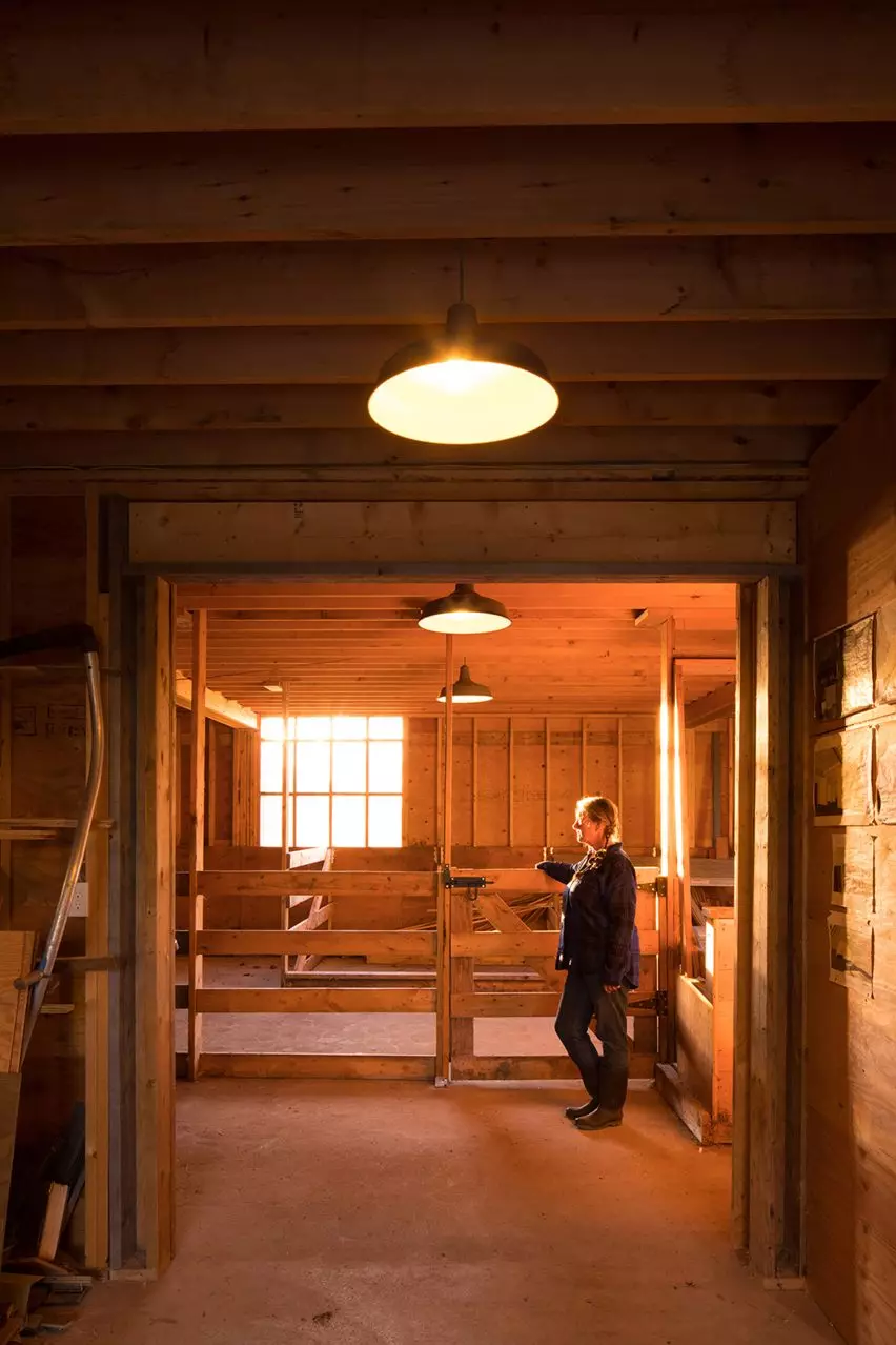 Swallowfield Barn neMotiv Architects