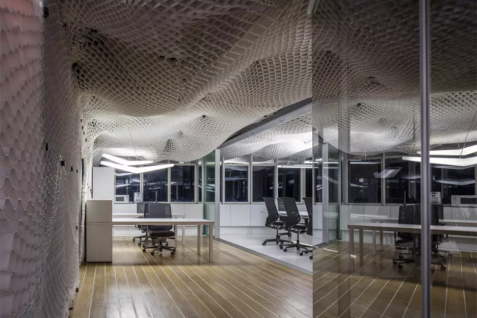PRS ოფისის ინტერიერი თელ-ავივში, ისრაელი Paritzki & Liani Architects-ის მიერ