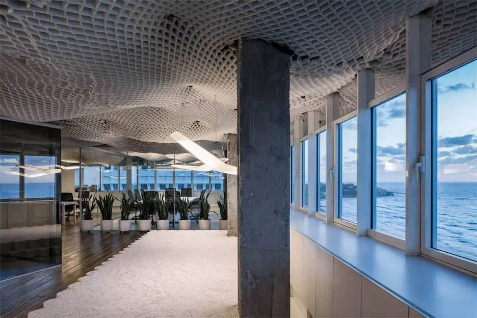 Interijer PRS ureda u Tel Avivu, Izrael od Paritzki & Liani Architects