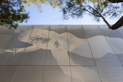 Escola Marc Chagall por arquitetos Paritzki e Liani