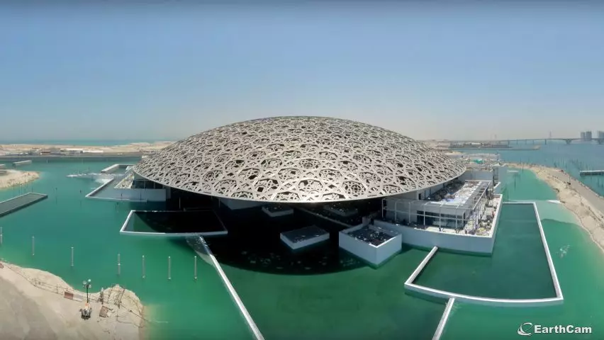 EarthCam Luvr Abu Dhabi Timelapse